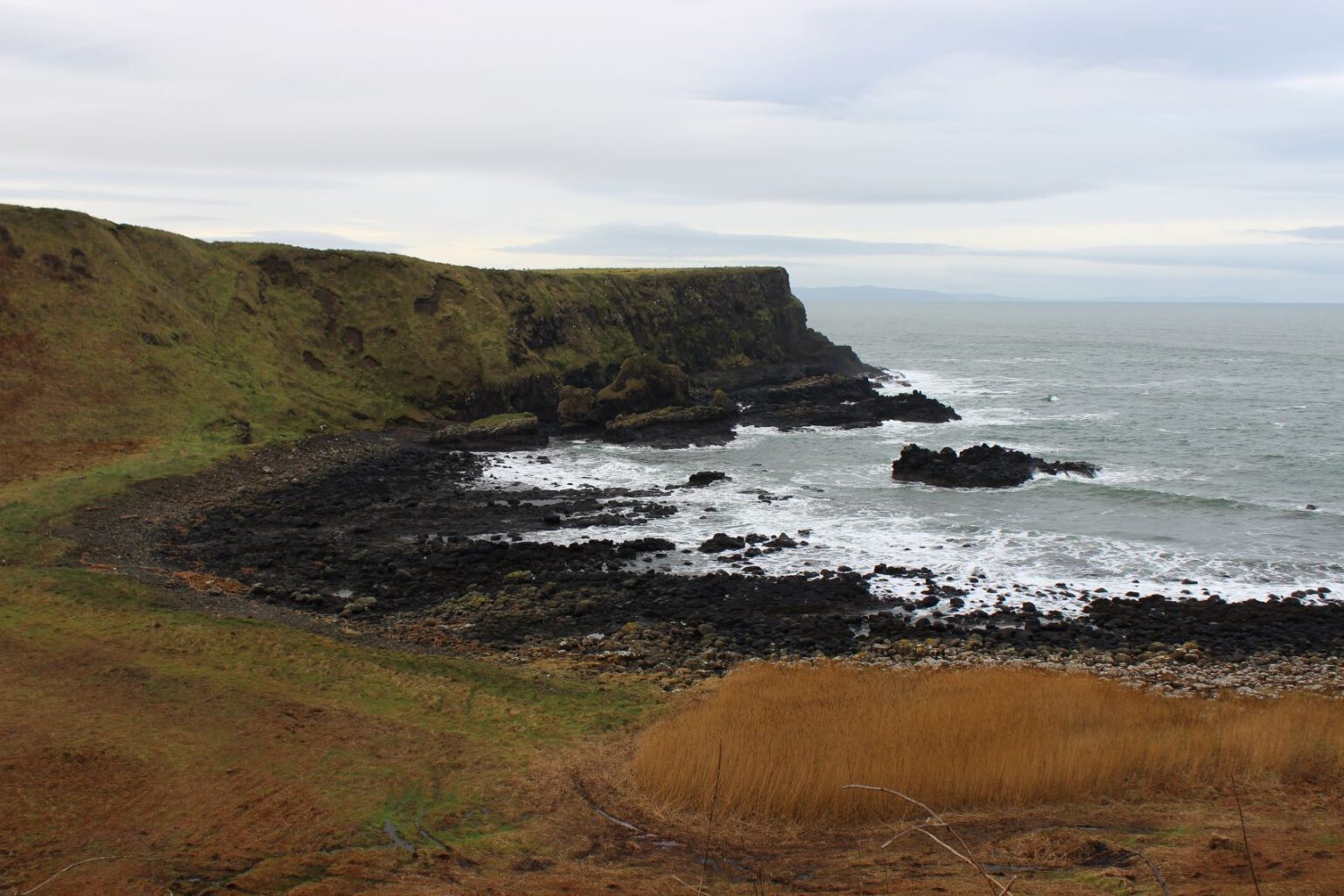 Jättiläisen jäljillä – Giant´s Causeway - Himomatkaajan Turinoita