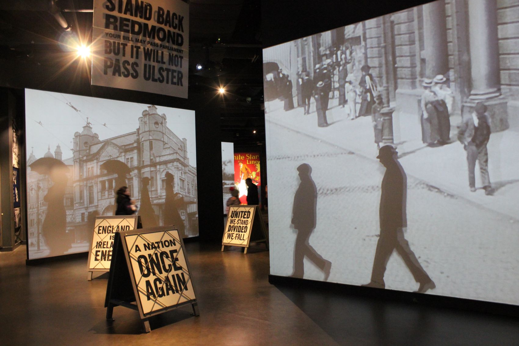 TITANIC: CQD CQD CQD SOS SOS CQD DE MGY - Himomatkaajan Turinoita